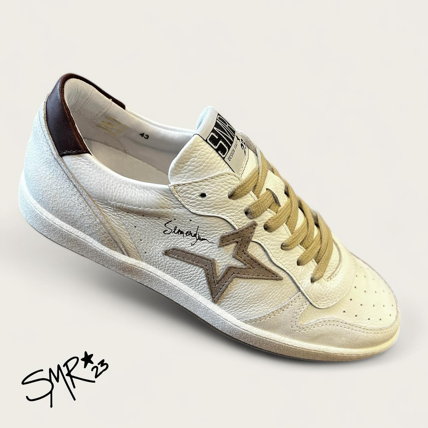 SMR23 – Sneakers i høy kvalitet med unikt design