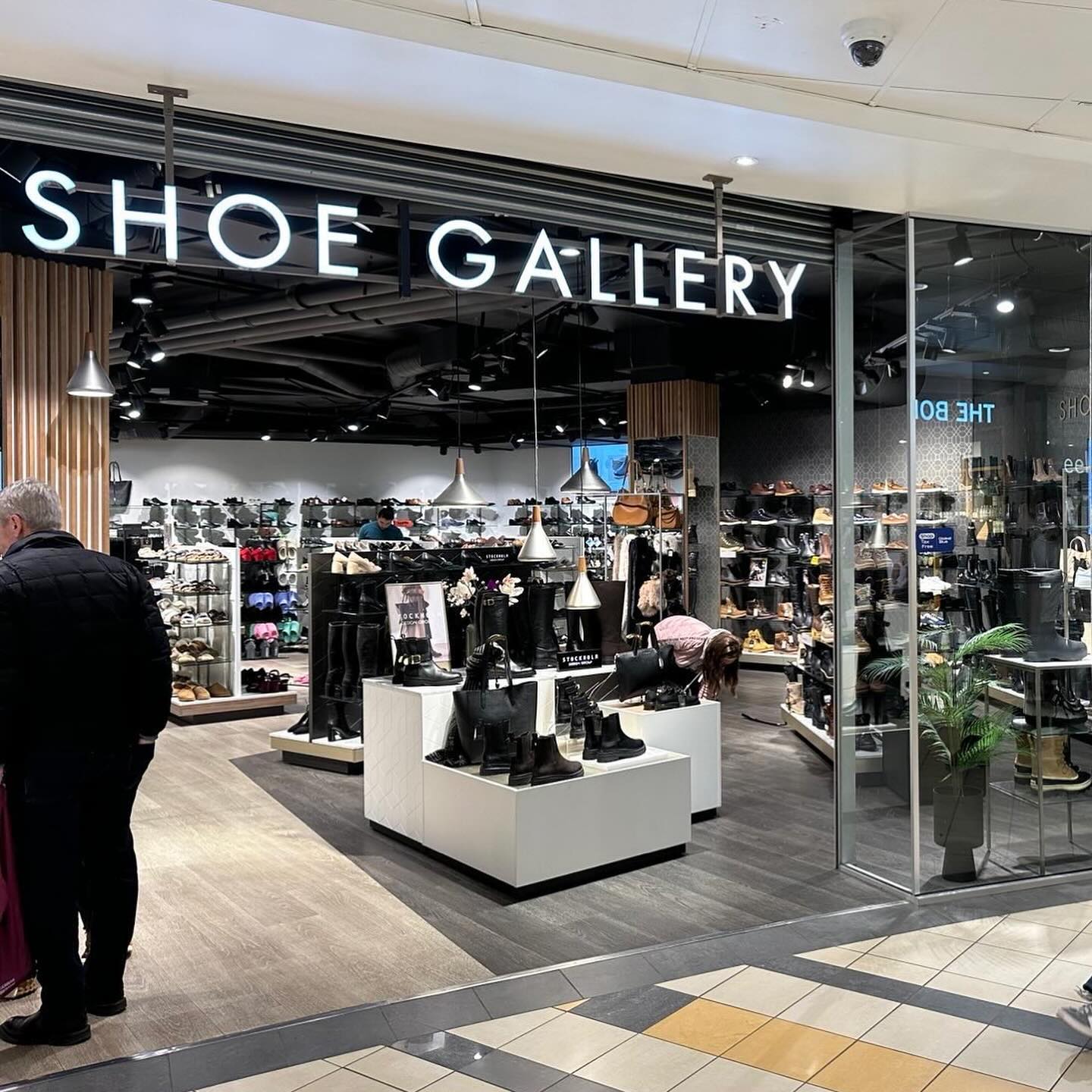 SMR23 – Sneakers i høy kvalitet med unikt design
